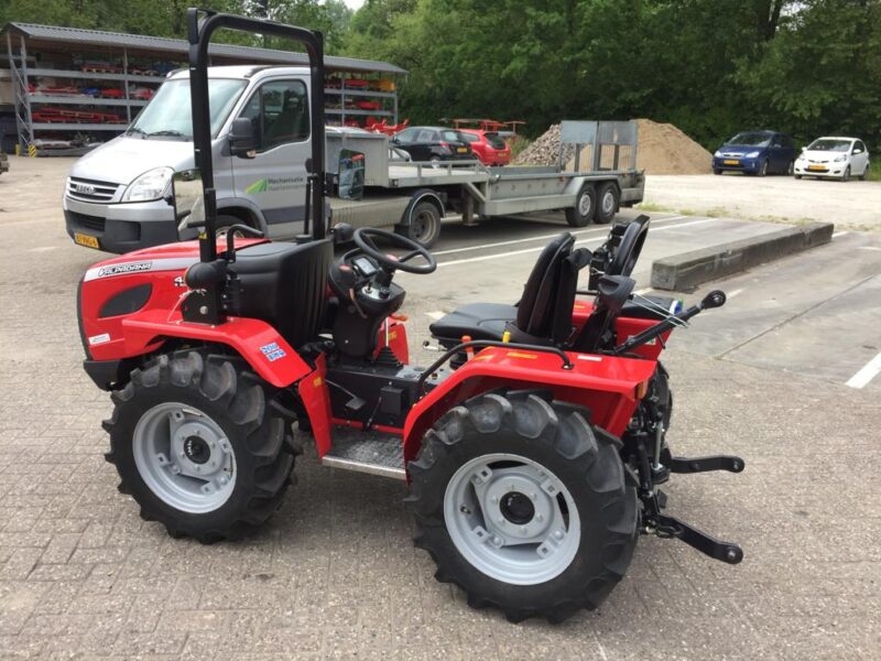 Nieuwe Valpadana tractor afgeleverd – Mechanisatie Haarlemmermeer