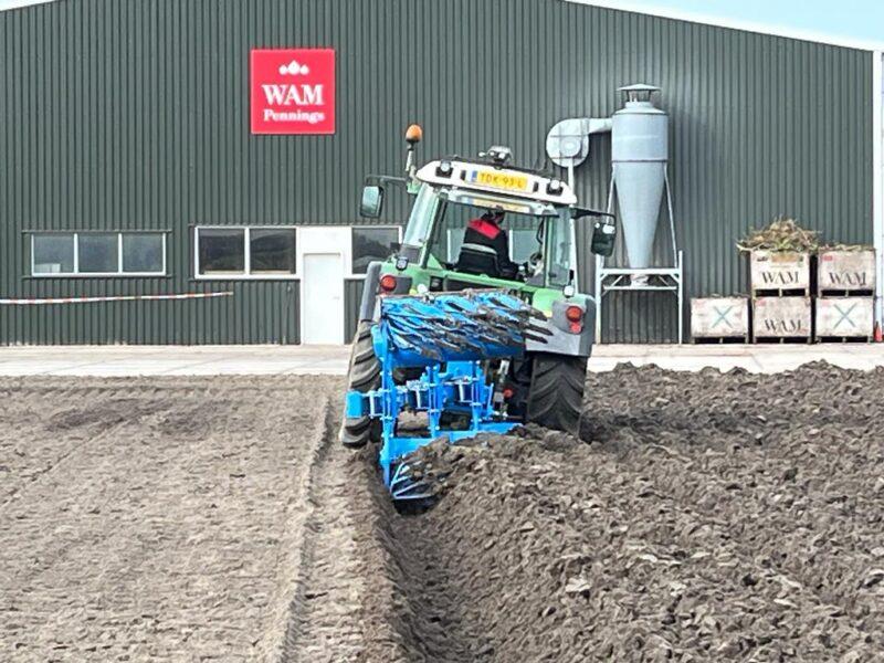 Lemken ploeg in Noordwijkerhout afgeleverd – Mechanisatie Haarlemmermeer